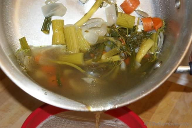 Homemade Vegetable Stock Recipe | ChefDeHome.com