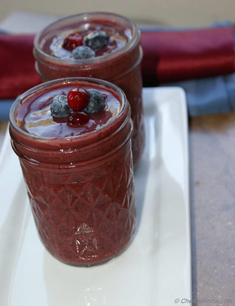 Berry Love Smoothie Recipe | ChefDeHome.com