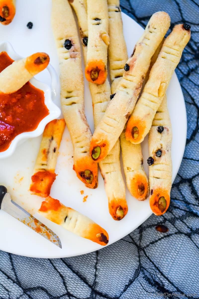Creepy Witch Fingers Bread Sticks for Halloween Recipe | ChefDeHome.com