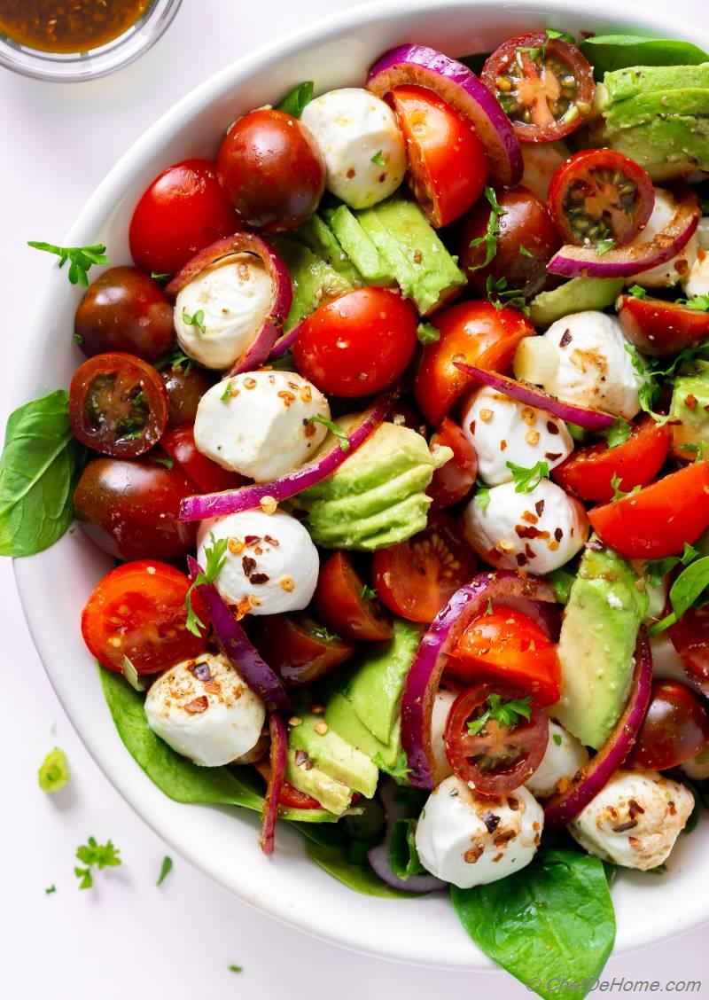 Avocado Tomato Mozzarella Salad Recipe | ChefDeHome.com