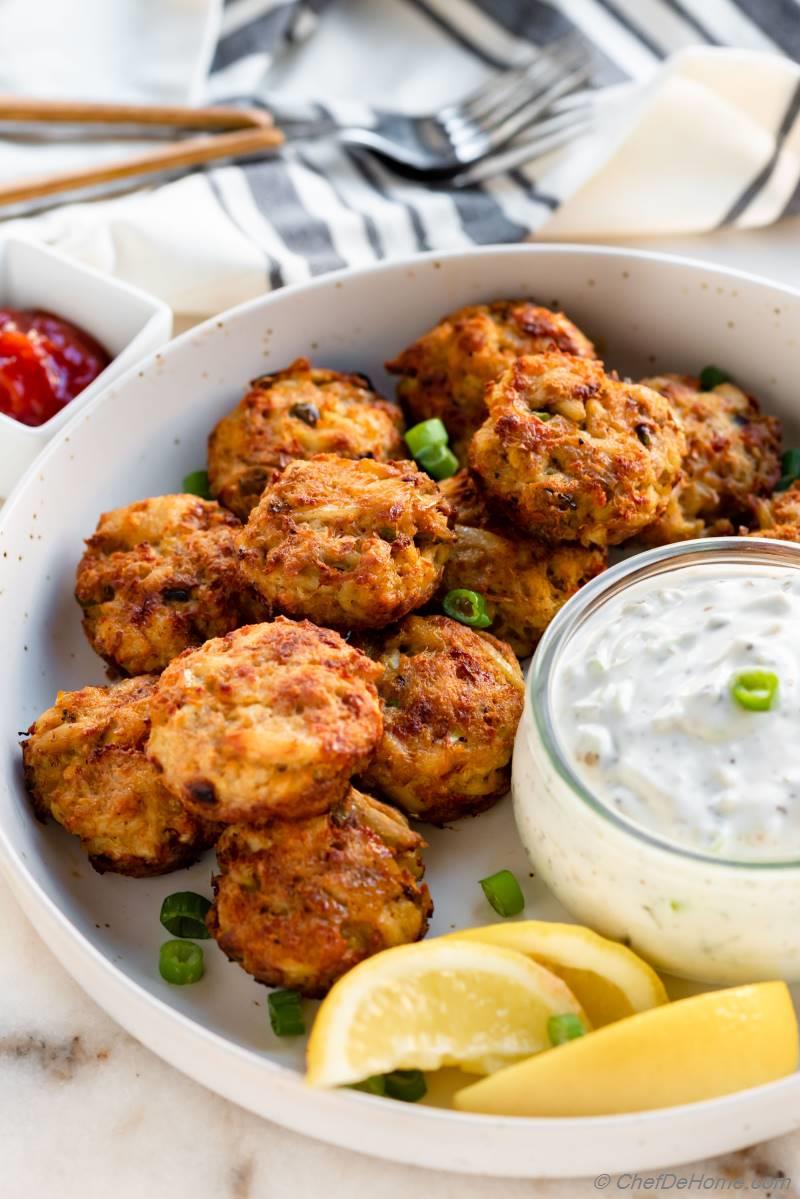Baked Mini Crab Cakes Recipe | ChefDeHome.com