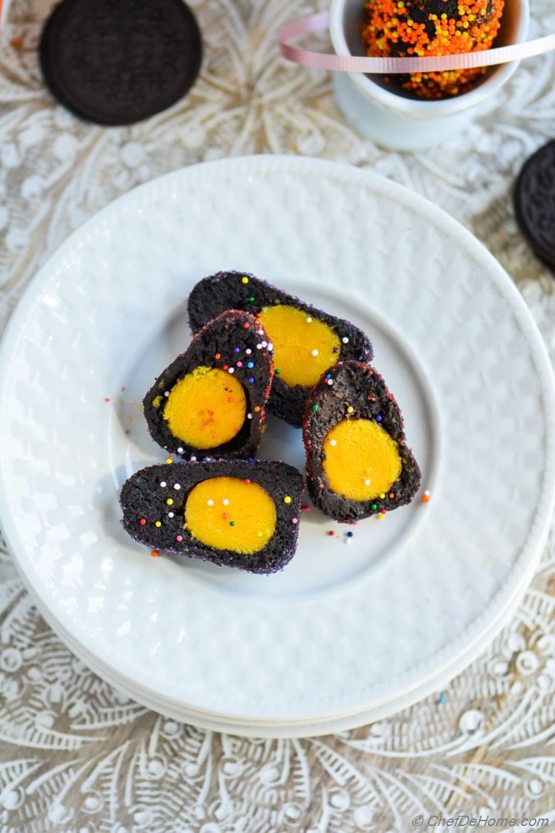 Yellow Yolk Oreo Cream Cheese Easter Eggs Recipe | ChefDeHome.com